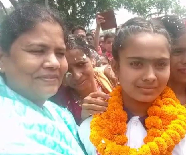 खेलो इंडिया यूथ गेम्‍स में हिस्‍सा लेने वाली सबसे कम उम्र की प्रतिभागी का जोरदार स्‍वागत, 13 की ...